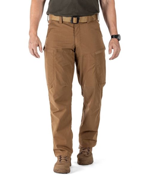 Summer Fashion: Ideas for Stylishly Pairing Pants and T-Shirts - Sniper ...